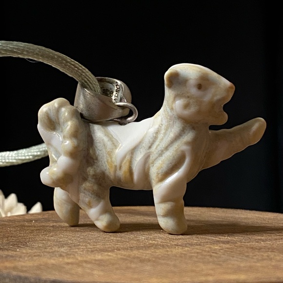 Lladro | Jewelry | Lladro Leader Pendant Retired 209 0010018 | Poshmark